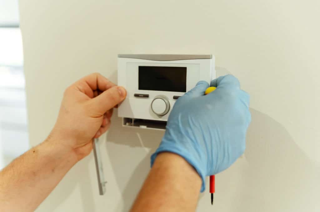Comment installer un thermostat connecté